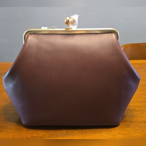 Coach | Bags | Coach Large Kiss Lock Frame Bag | Poshmark